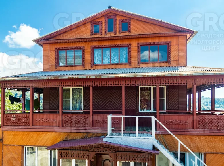 House for sale in Evenkiysky Rayon, Russia for $399,983 - listing #1972525