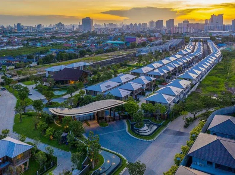 Residential complex Complex of villas with a swimming pool and a ...