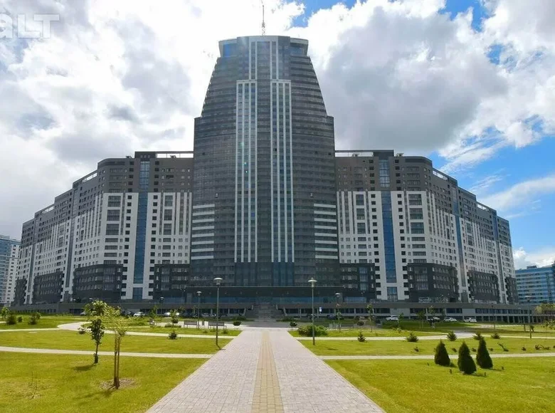 4 room apartment for sale in Minsk, Belarus for $177,000 - listing #1919736